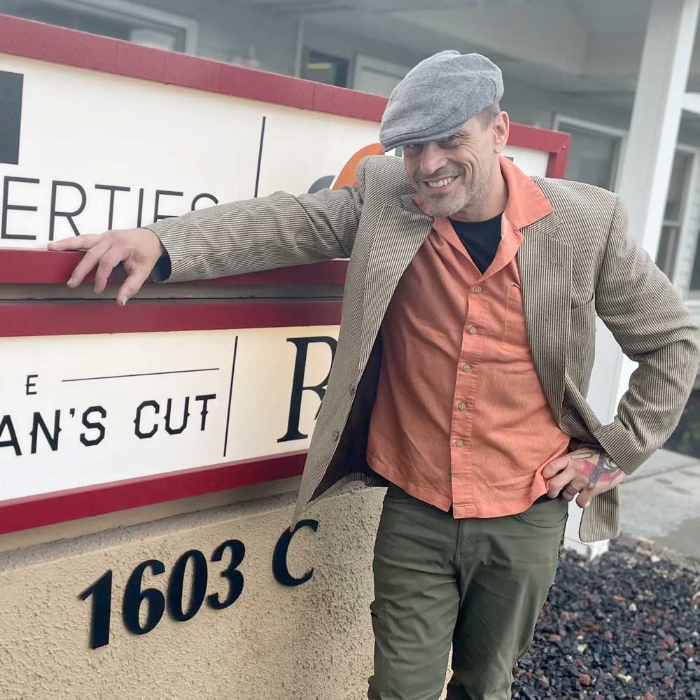 About Us - The Gentleman's Cut